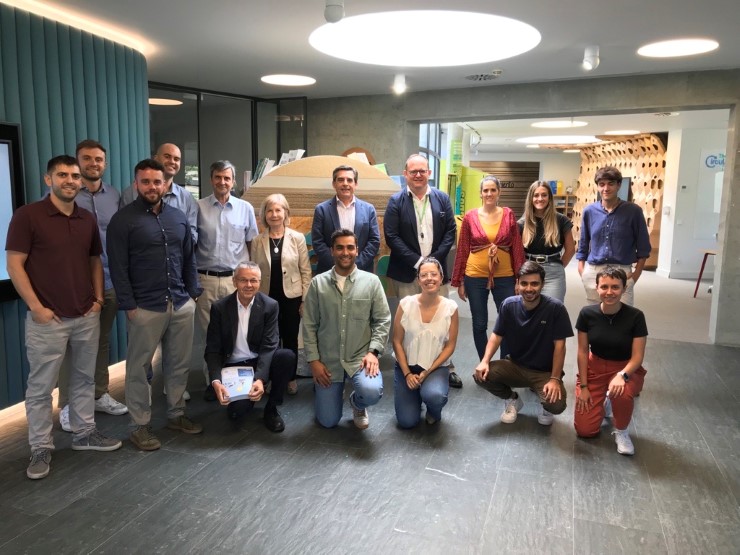 SECOT y TheCircularLab firman un acuerdo de colaboración para promover ...